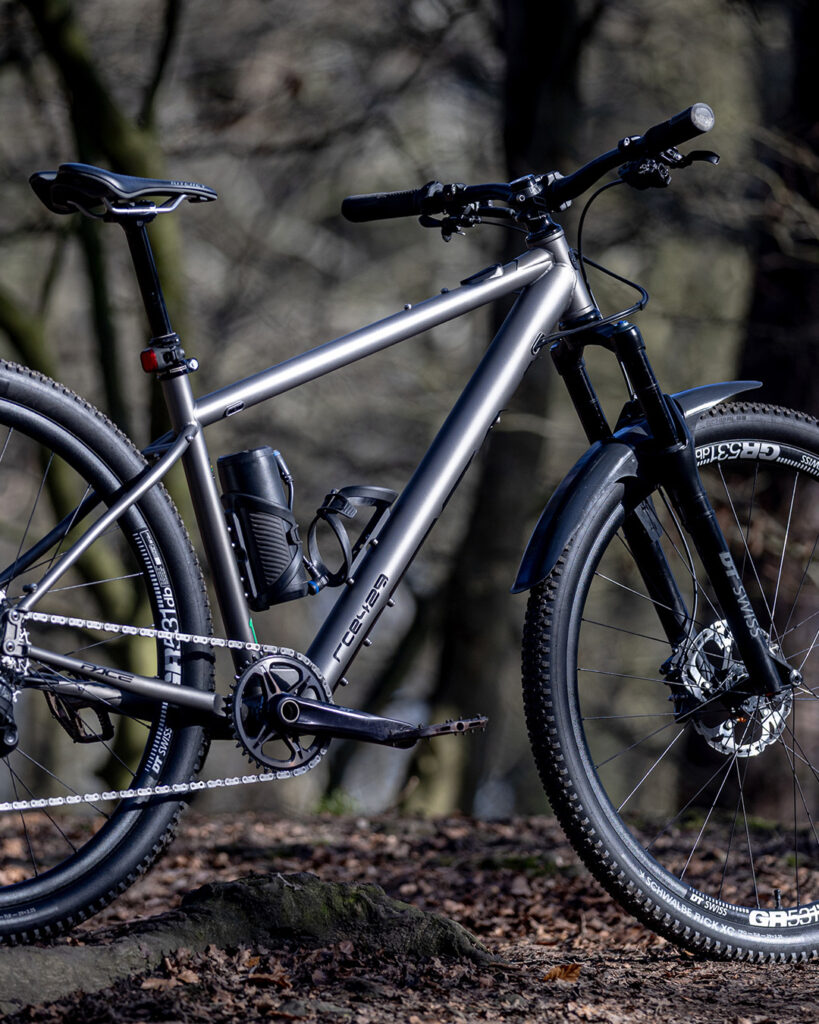 Pace RCE429: Steel Precision with MAHLE X20 System - MAHLE SmartBike ...